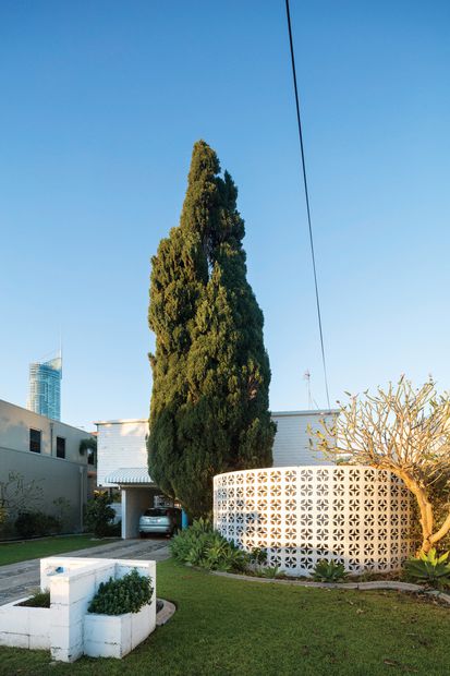 Permanent Impermanence: Spontaneity and joy in Gold Coast architecture ...