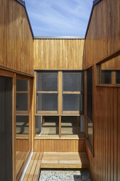 Shadow House by Wyk Architecture | ArchitectureAU