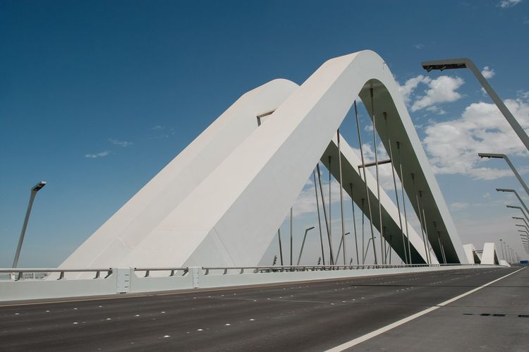 Sheikh Zayed Bridge by Zaha Hadid | ArchitectureAu