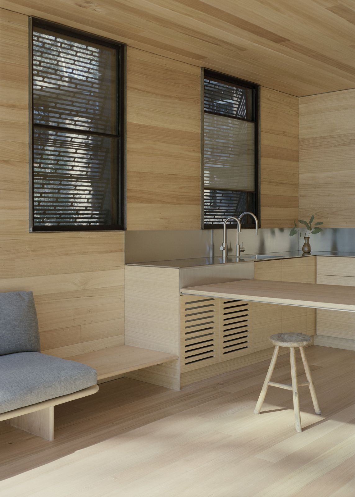 Sawmill Treehouse by Robbie Walker | ArchitectureAu