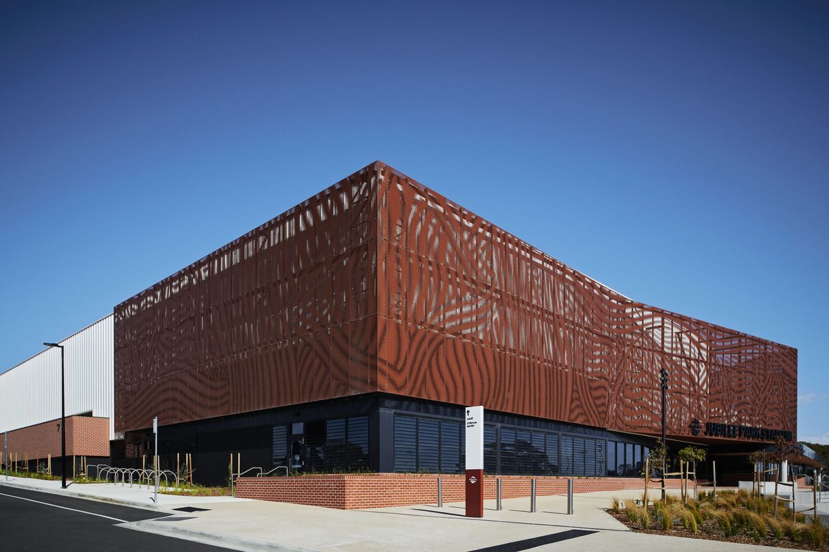 Kingspan insulated panels at Jubilee Park Stadium | ArchitectureAu