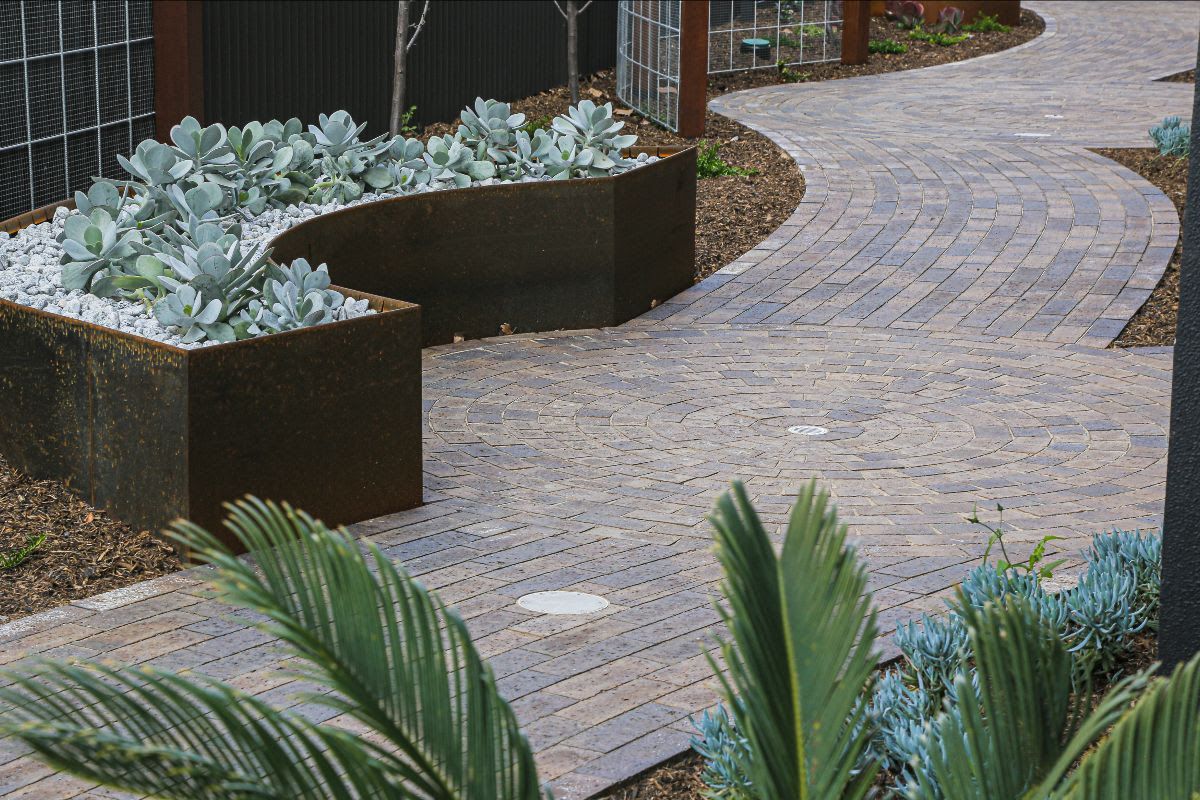 Littlehampton's slim bricks and pavers | ArchitectureAu