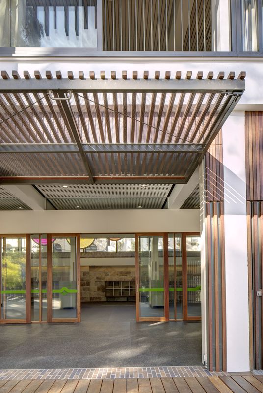 East Sydney Community and Arts Centre by lahznimmo architects ...