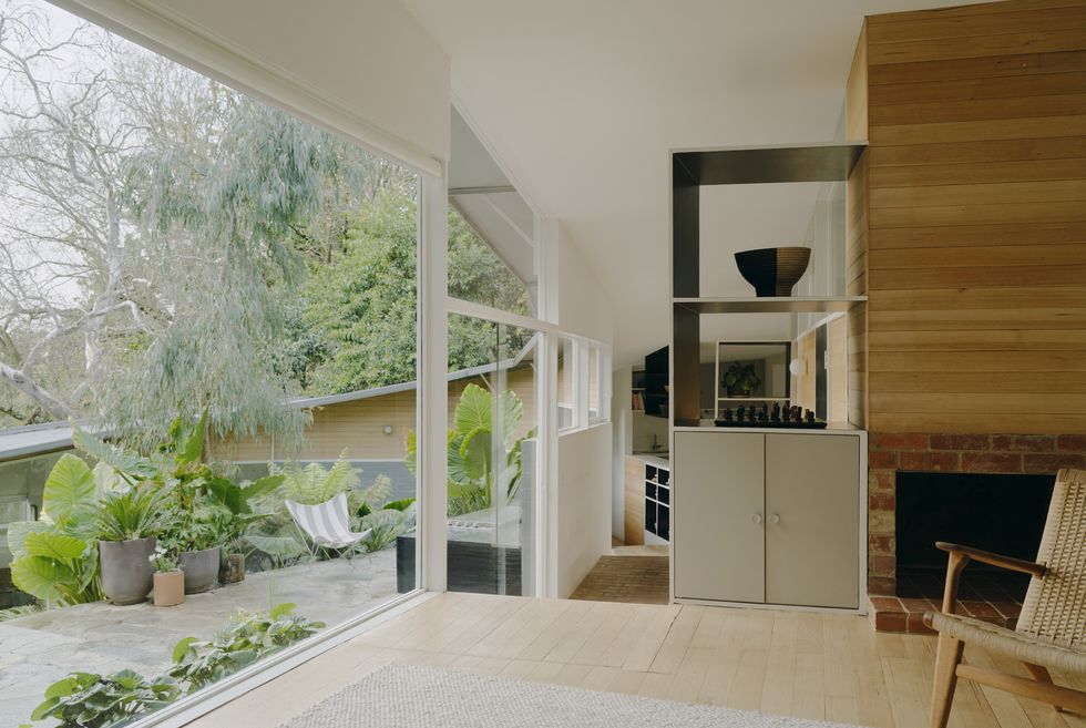 Coil House Adaptation by Karen Abernethy Interiors and Architecture ...