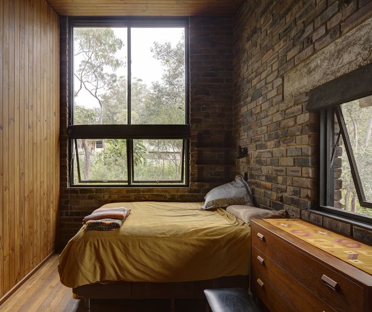 Revisited: R. N. Johnson House by Peter Johnson | ArchitectureAu