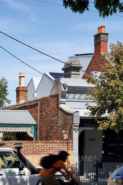 Elegant and comfortable: Hood House | ArchitectureAu