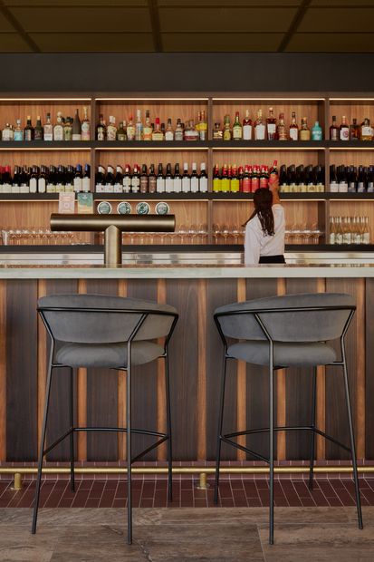 Garde Hotel and Anglesea restaurant interiors by Foolscap | ArchitectureAu