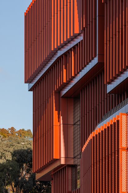 University Health and Medical Research Building in Adelaide complete ...