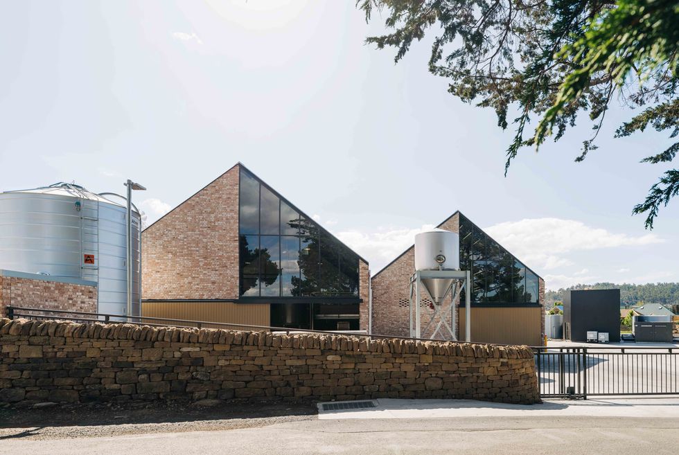 Cumulus designs whisky distillery on site of former flour mill | ArchitectureAu