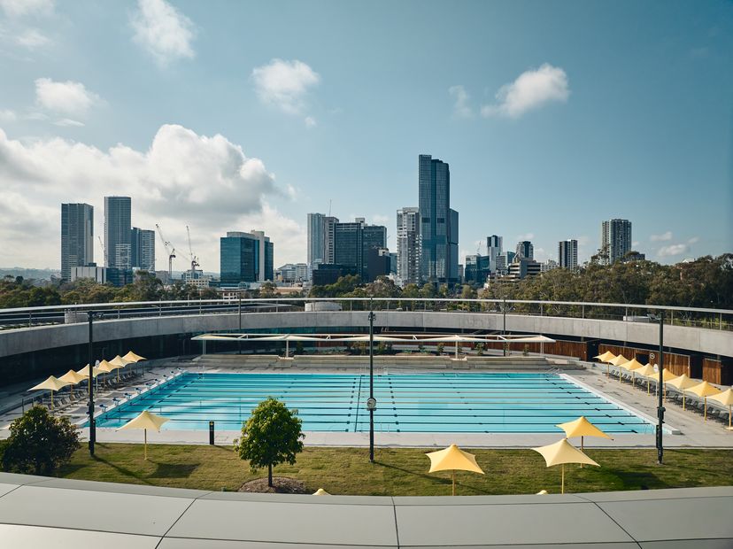 New Parramatta Aquatic Centre rings in swim season | ArchitectureAu