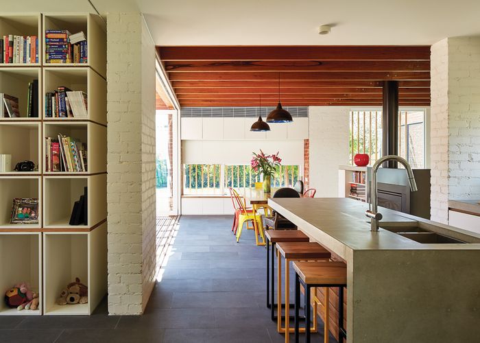 Weaving in and out: Miller House | ArchitectureAu