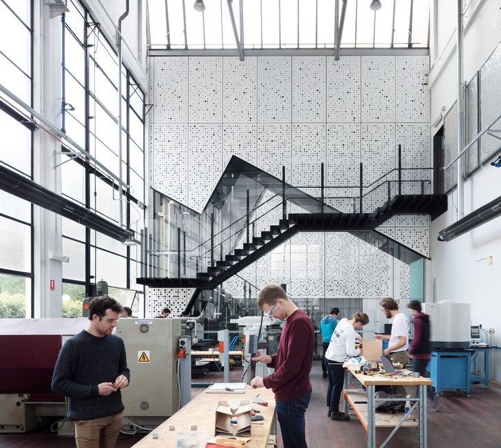 Spatial drama: The University of Melbourne Engineering Building ...