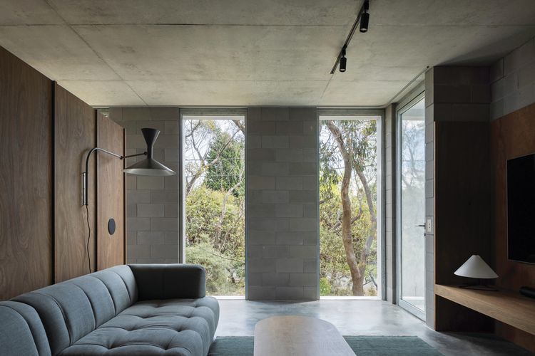 Blue Mountains House by Anthony Gill Architects | ArchitectureAu