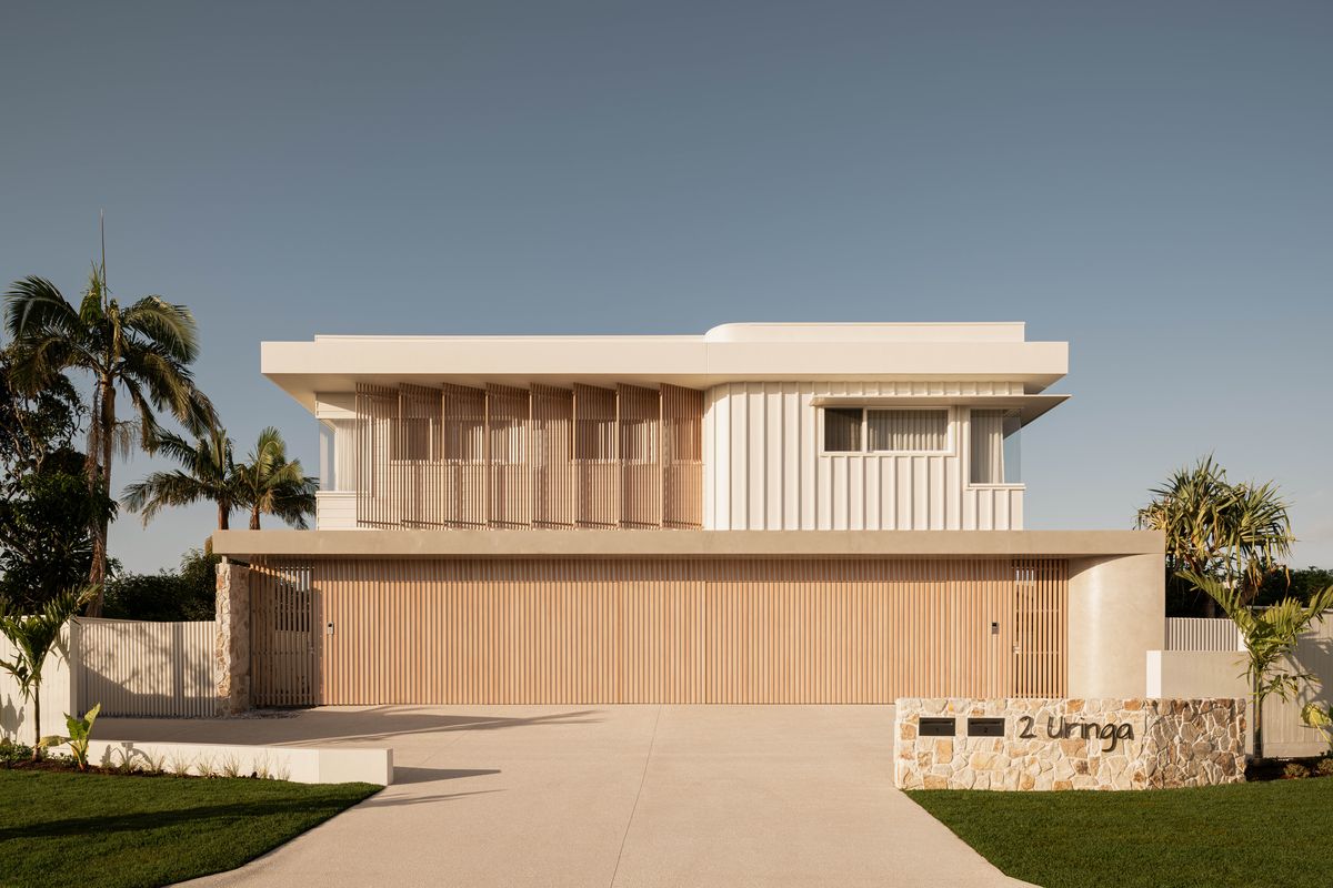 DecoBatten aluminium batten system from Deco Australia | ArchitectureAu