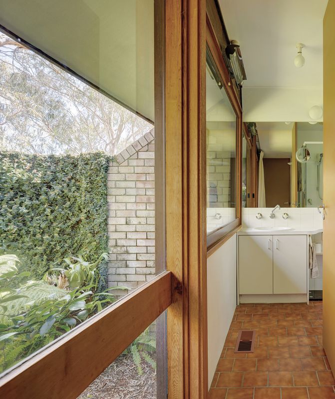 Revisited: Wybalena Grove by Michael Dysart and Partners | ArchitectureAu