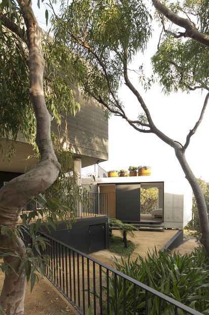 House Acute by MCK Architects | ArchitectureAu