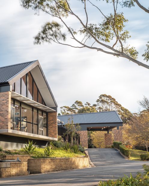 Donald Coburn Lodge by Integrated Design Group | ArchitectureAU
