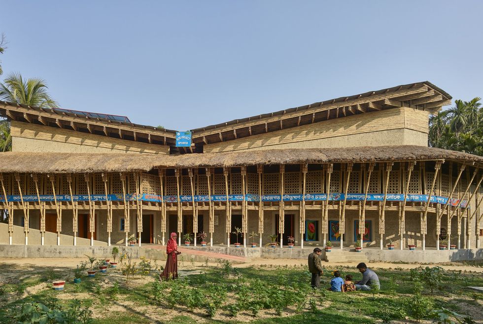 Designing for Fragility: 13 Stories of Humanitarian Architects ...