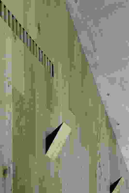 Extruded House by MCK Architects | ArchitectureAu