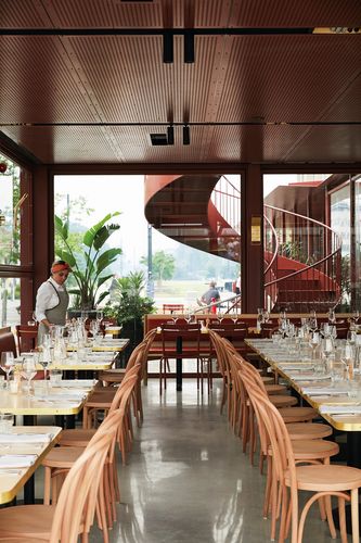 On the eatin’ track: The Signal Box Pavilion | ArchitectureAu