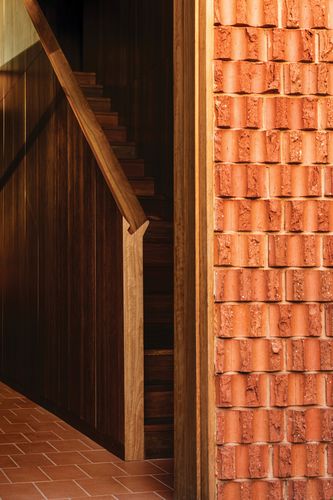 Burnt Earth Beach House by Wardle | ArchitectureAu