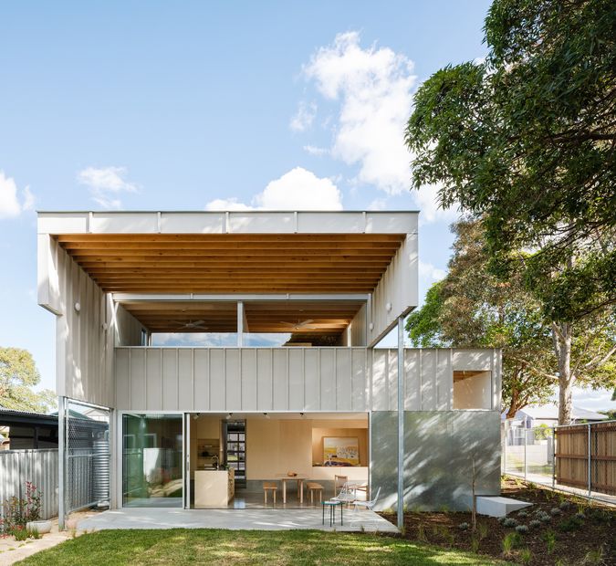 Rugged bush house wins Newcastle Architecture Medal | ArchitectureAu