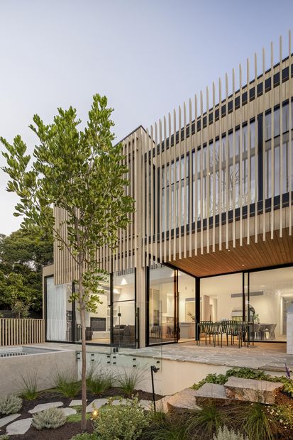 ASH hardwood elevates Melbourne townhouses | ArchitectureAu