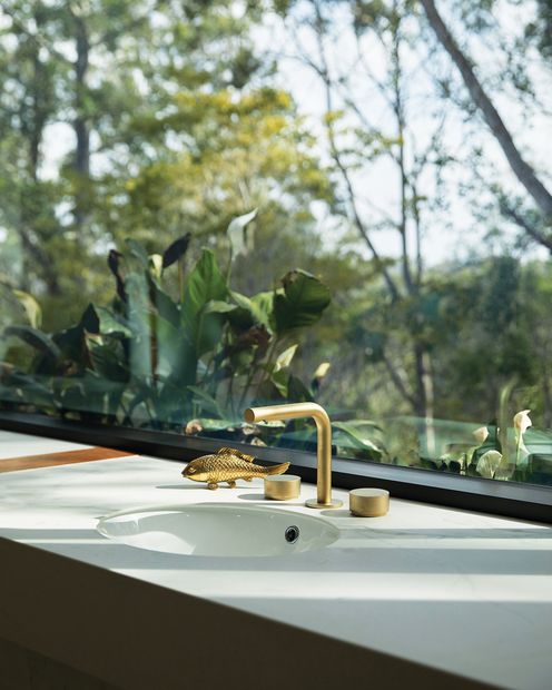 A building that plays with time: Tjuringa House | ArchitectureAu