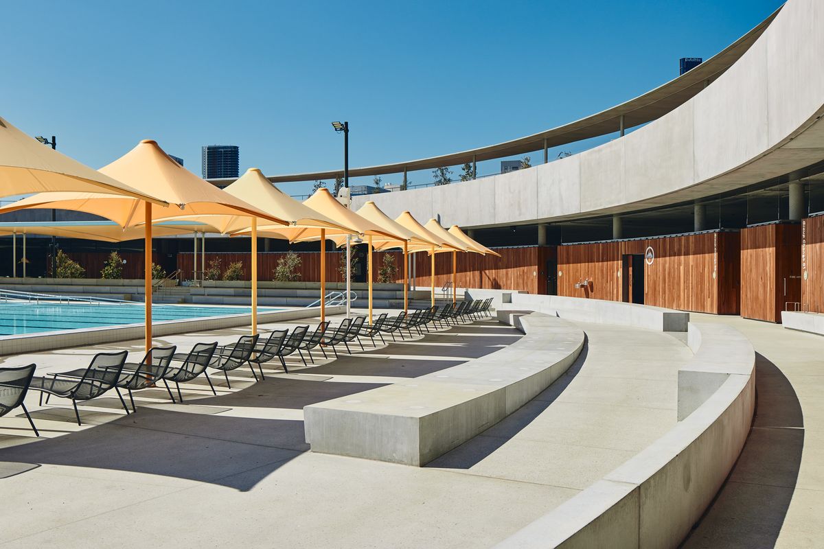 New Parramatta Aquatic Centre rings in swim season | ArchitectureAu