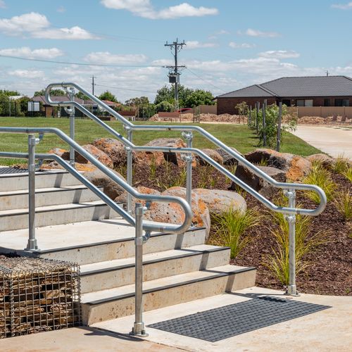 Three projects featuring Moddex's Conectabal Commercial Balustrades ...