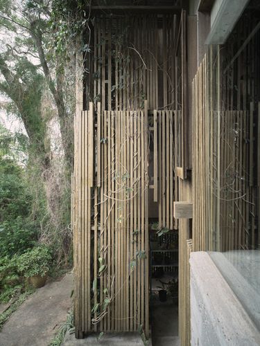 Revisited: HH House by Donovan Hill, 1993 | ArchitectureAu