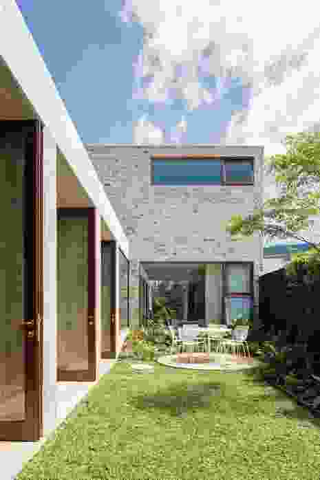 Playing to type: Courtyard House | ArchitectureAu