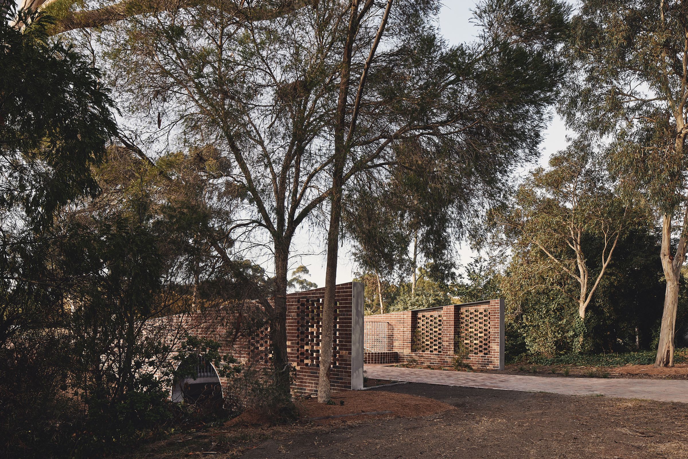 Joyce Chapel Bridge by Searle x Waldron Architecture | ArchitectureAu