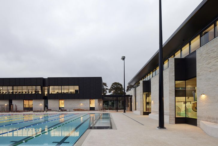 Redeveloped Melbourne pool opens in time for summer | ArchitectureAu