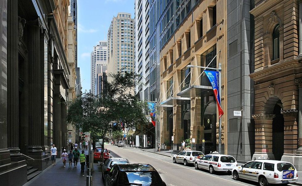 Sydney footpaths to shrink for wider roads | ArchitectureAU