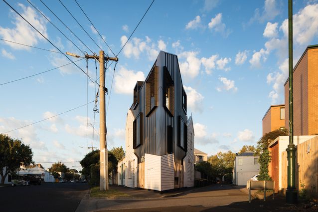 A nostalgic angle: Acute House | ArchitectureAu