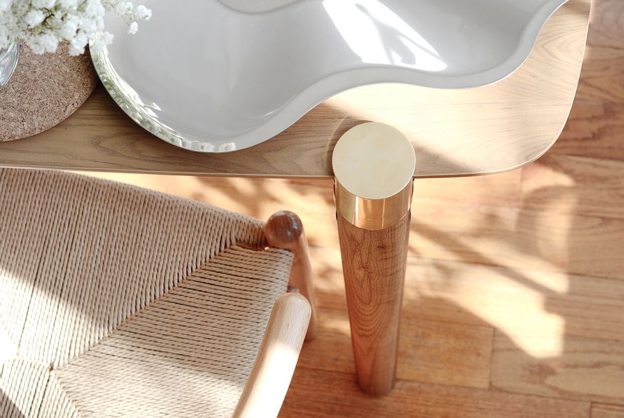 New York-based Australian architect creates adjustable table legs ...