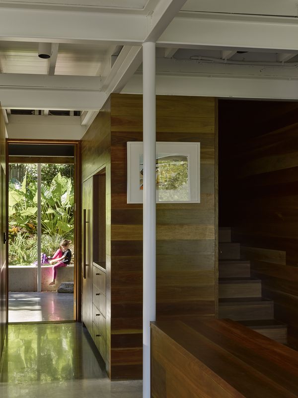 Raising the bar: Bardon Undercroft House | ArchitectureAu