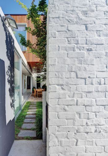 Long Courtyard House | ArchitectureAu