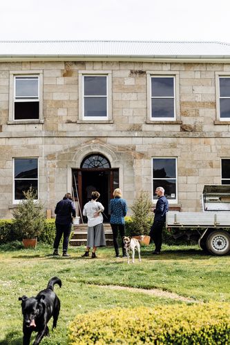 Meet the owners of Hollow Tree House | ArchitectureAu