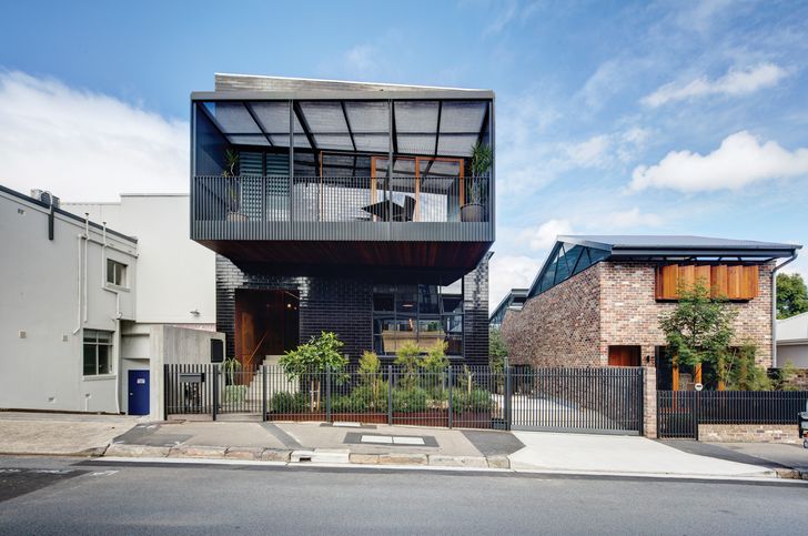 Patina and texture: 102 The Mill | ArchitectureAu