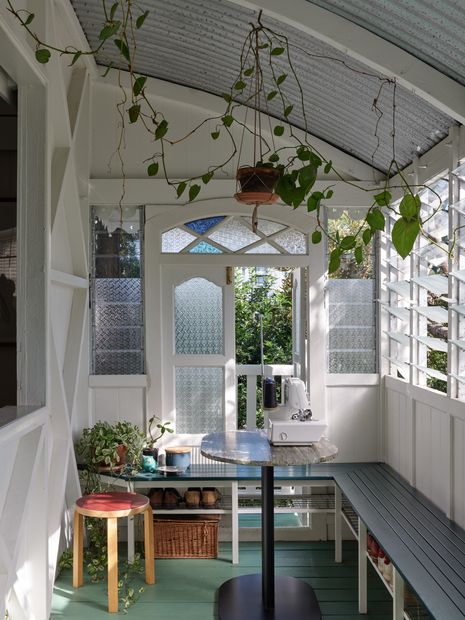 West End Shade House by Vokes and Peters | ArchitectureAu