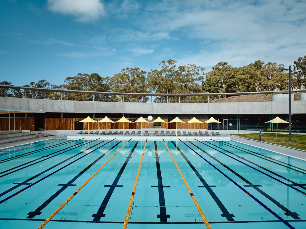 New Parramatta Aquatic Centre rings in swim season | ArchitectureAu