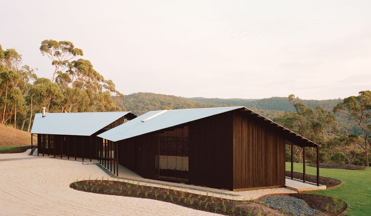 House of dualities: Two Sheds | ArchitectureAu