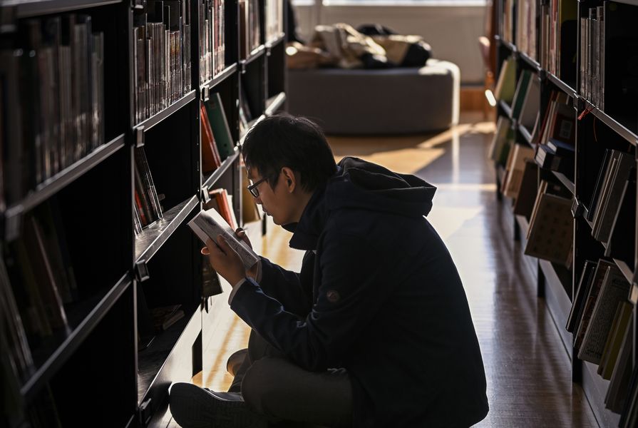 In a heatwave, a cool library or shopping centre is a lifeline – do we ...
