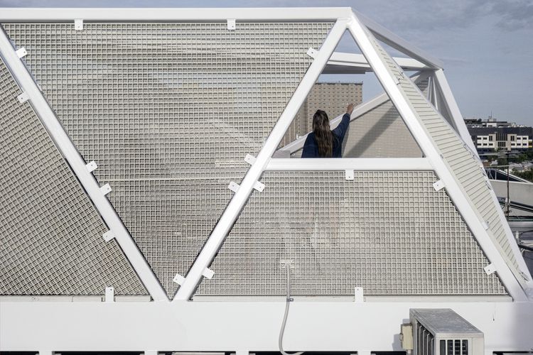 Rooftop ‘cacoon’: Sky Pavilion | ArchitectureAu