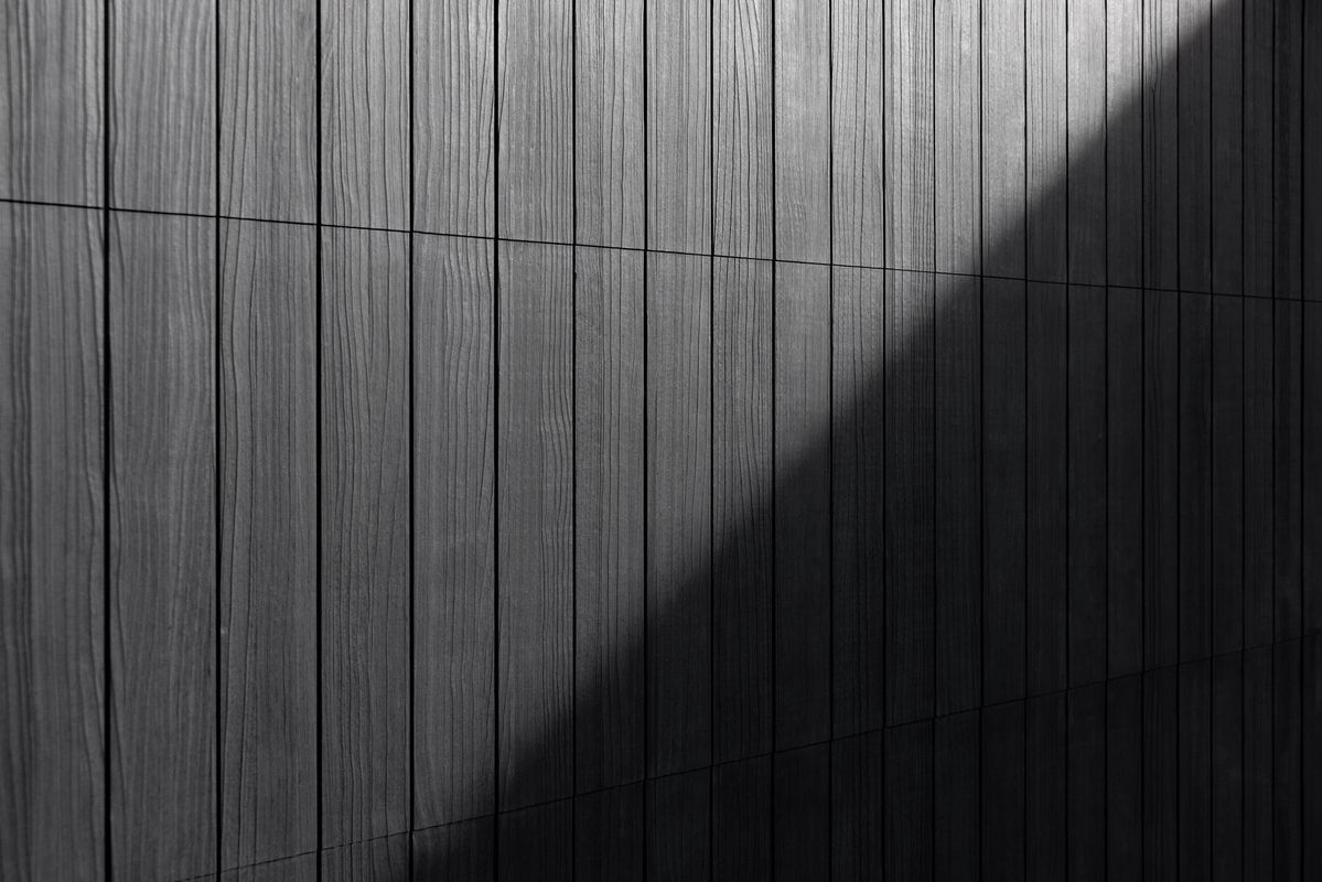 Vulcan Cladding dark timber weatherboards from Abodo Wood | ArchitectureAu