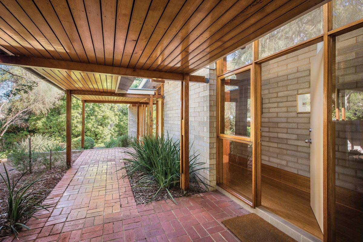 Revisited: Dickson House | ArchitectureAu