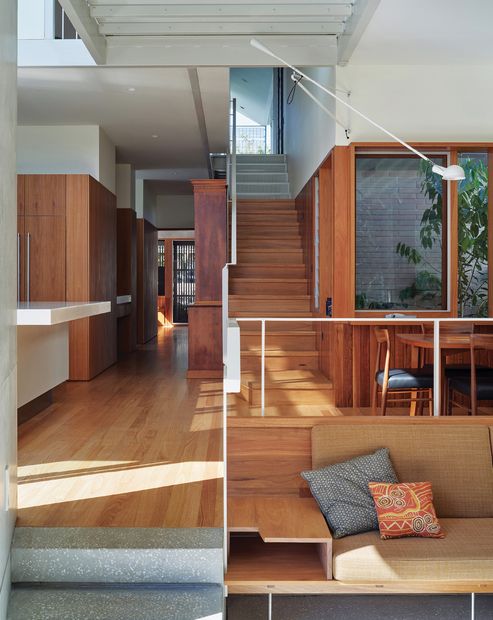 Floating Gable House by Phorm Architecture and Design | ArchitectureAu