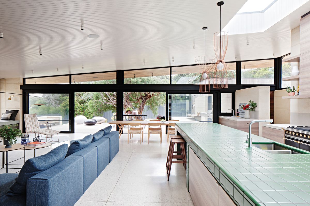 Of its place: Layer House | ArchitectureAu